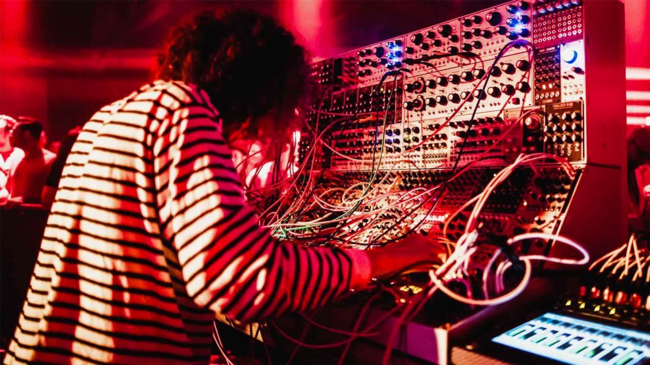 What is Electronic Music? Electronic Music Guide - Musichool